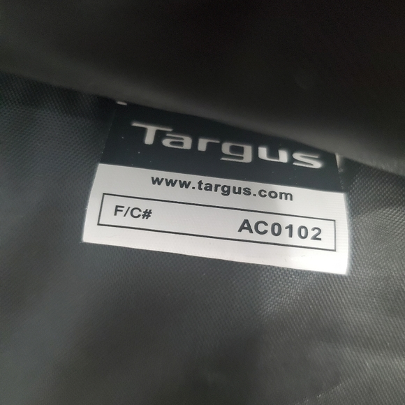 Targus | Bags | Targus Laptop Bag Black With Shoulder Strap 55 Pocket ...